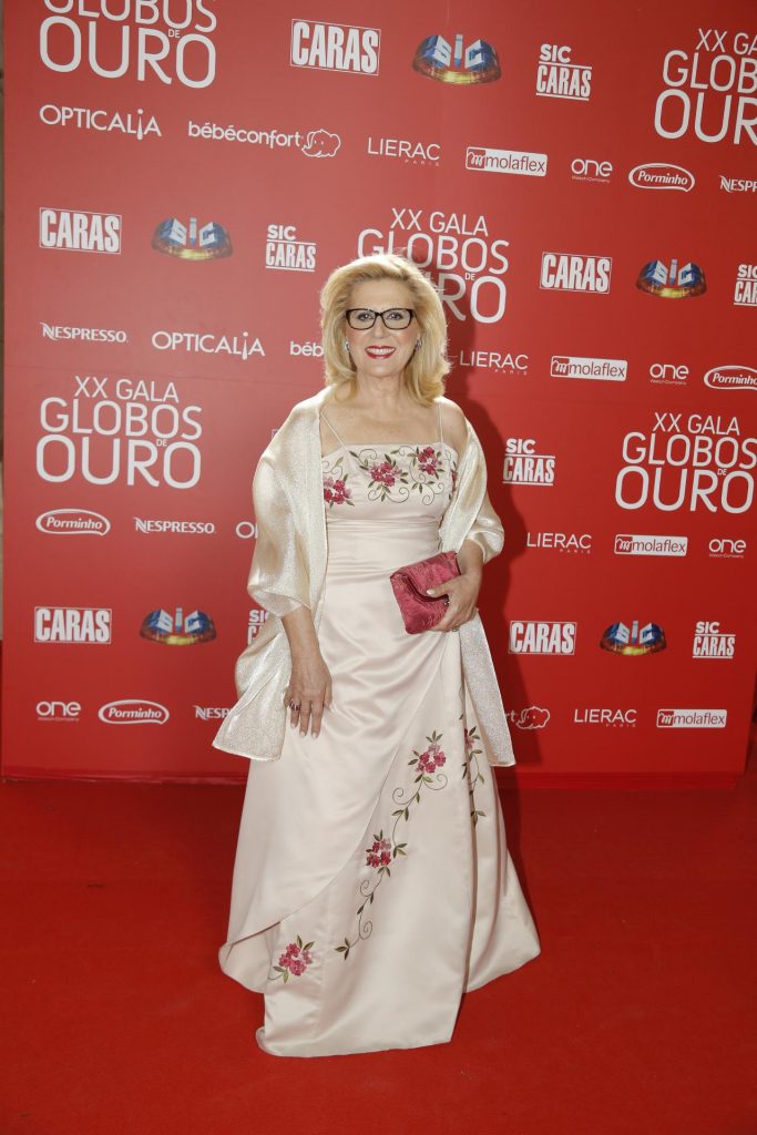 Maria Helena põe cartas na mesa e faz revelações - TV 7 Dias