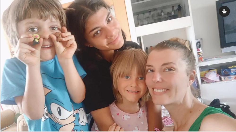 Romana abre o jogo sobre possibilidade de filho fazer operação para ...