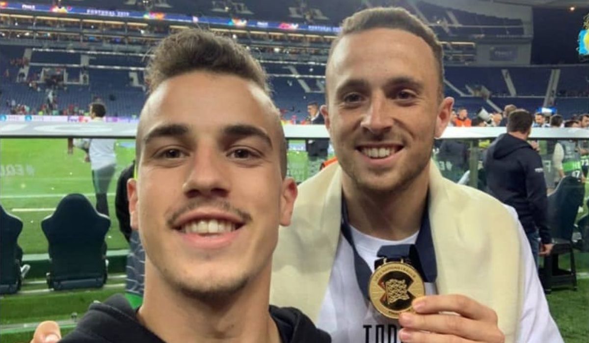 Diogo Jota e André Silva: Mãe ‘abre o coração’ em exclusivo à TV 7 Dias ...