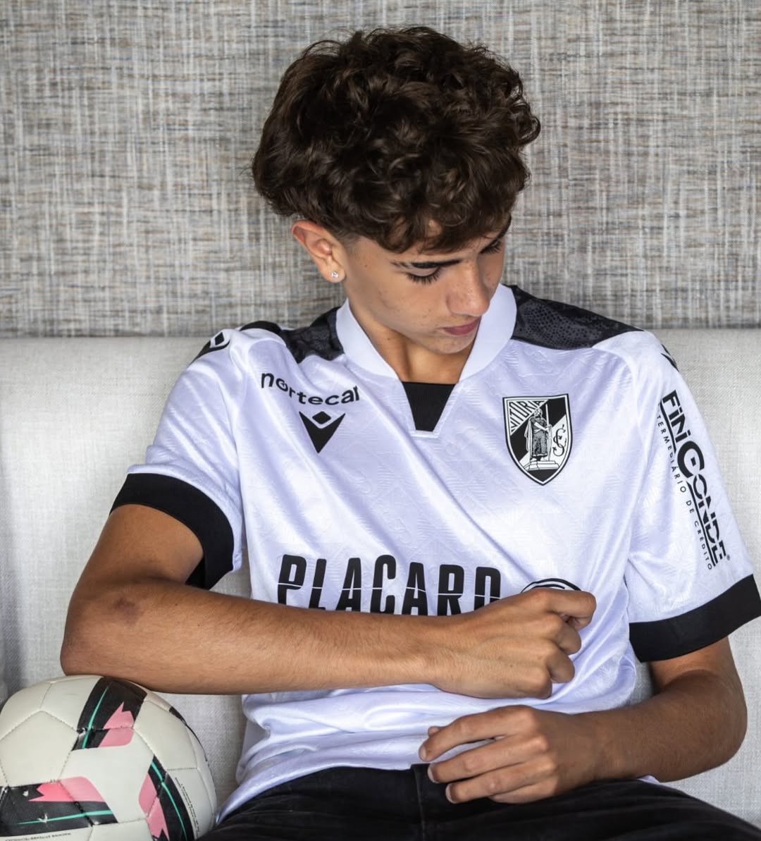 Cristiano Ronaldo: Sobrinho de 16 anos é nova aposta do Vitória SC, mas ...